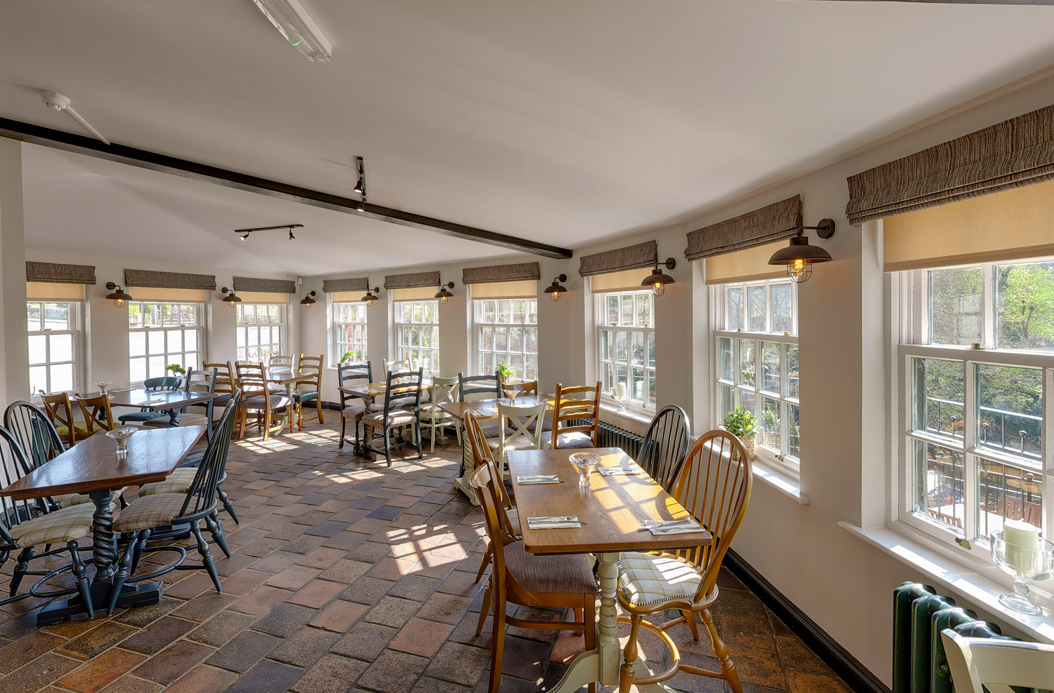 Group Bookings at Cross Foxes - Cross Foxes - Erbistock